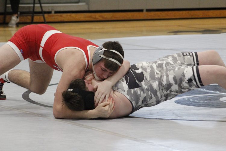 Red Knights pin Wildcats | News, Sports, Jobs - The Herald Star